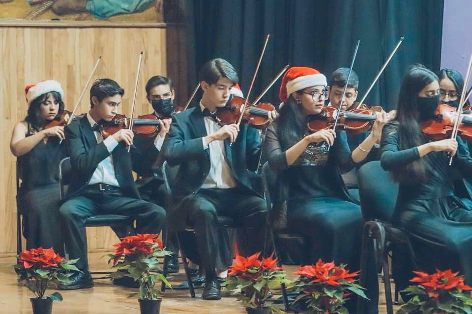 Inaugura COBACH temporada navideña con el concierto de su Orquesta ...