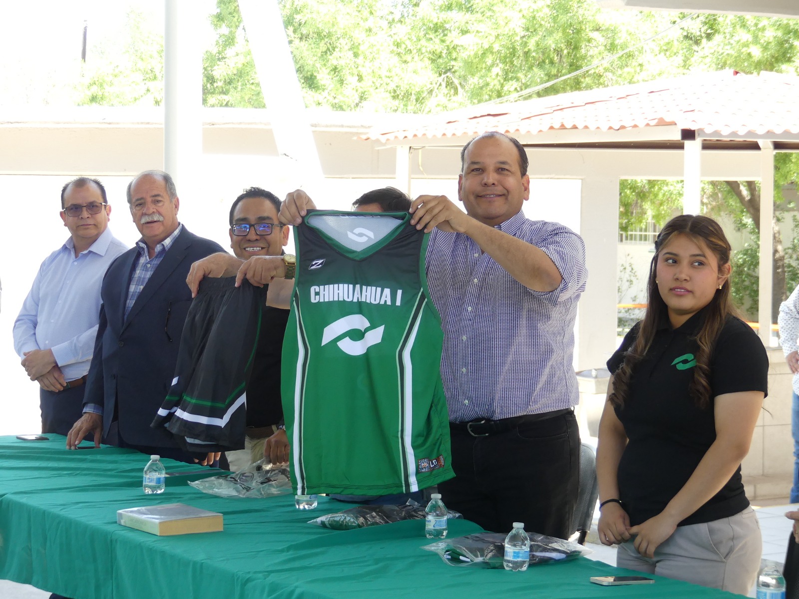 Entrega Conalep uniformes deportivos a 75 estudiantes del Plantel ...