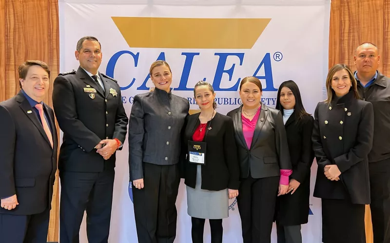 Recibe gobernadora Maru Campos acreditación CALEA para la Policía del ...